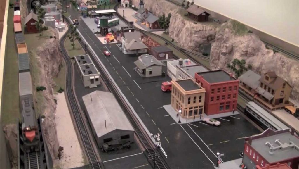 How to make model train rocks like Barry's - Model railroad layouts ...