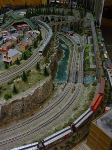 N scale trains - Arnie's - Model railroad layouts plansModel railroad ...