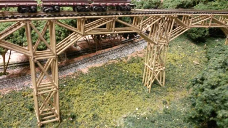 Toothpick bridge - Tony's - Model railroad layouts plansModel railroad ...