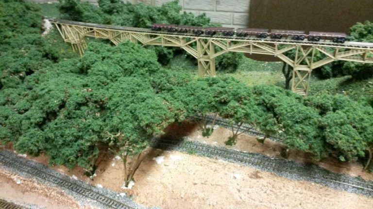 Toothpick bridge - Tony's - Model railroad layouts plansModel railroad ...