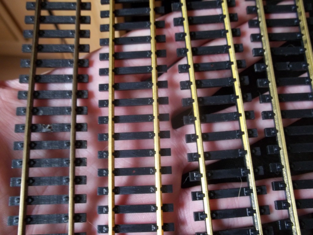 Homemade model train track cleaner - Model railroad layouts plansModel ...