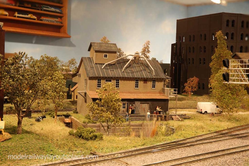 N scale laser cut building kits - Model railroad layouts plansModel ...