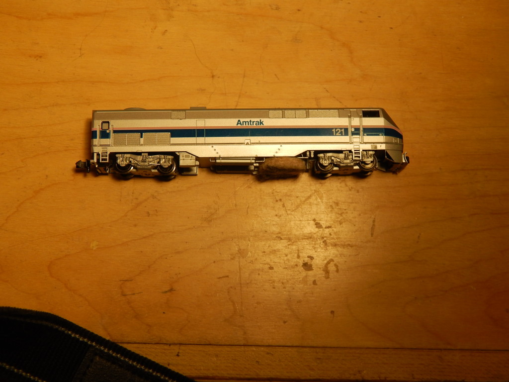 N scale track cleaner - Model railroad layouts plansModel railroad ...