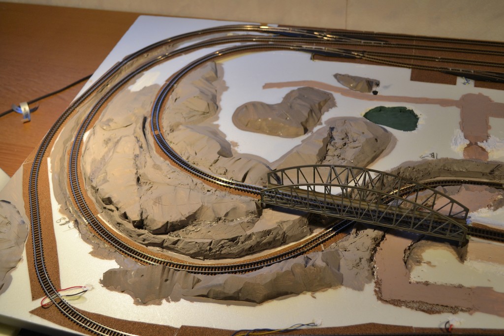 Z scale train layouts - Model railroad layouts plansModel railroad ...