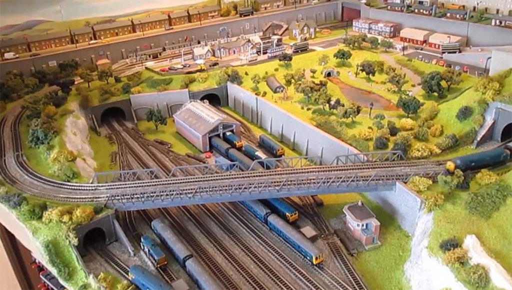 English N scale train layouts - Model railroad layouts plansModel ...