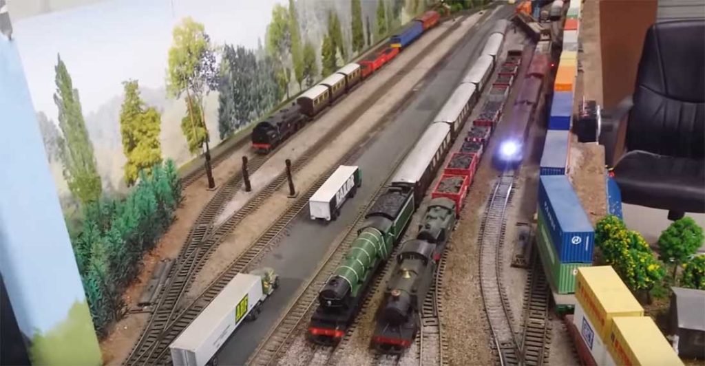 HO scale yard layout with mainline loop - Colin's - Model railroad ...