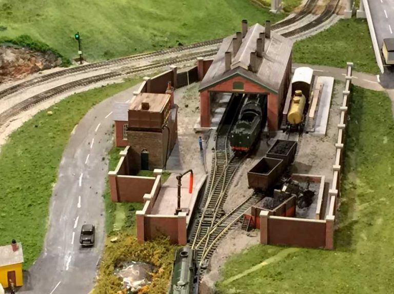 British model train - Rob's - Model railroad layouts plansModel ...