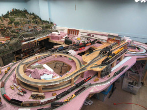 U shaped HO scale - Tom's - Model railroad layouts plansModel railroad ...