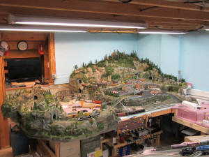U shaped HO scale - Tom's - Model railroad layouts plansModel railroad ...