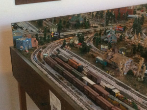 Kato F3 engines n scale - Sheldon's - Model railroad layouts plansModel ...