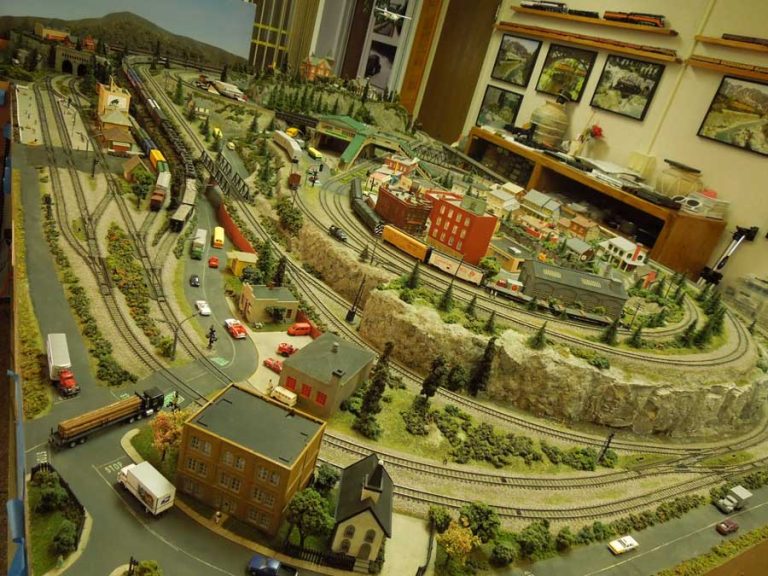 N scale passenger layout - Model railroad layouts plansModel railroad ...