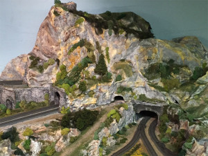 Making mountains for model trains - Model railroad layouts plansModel ...