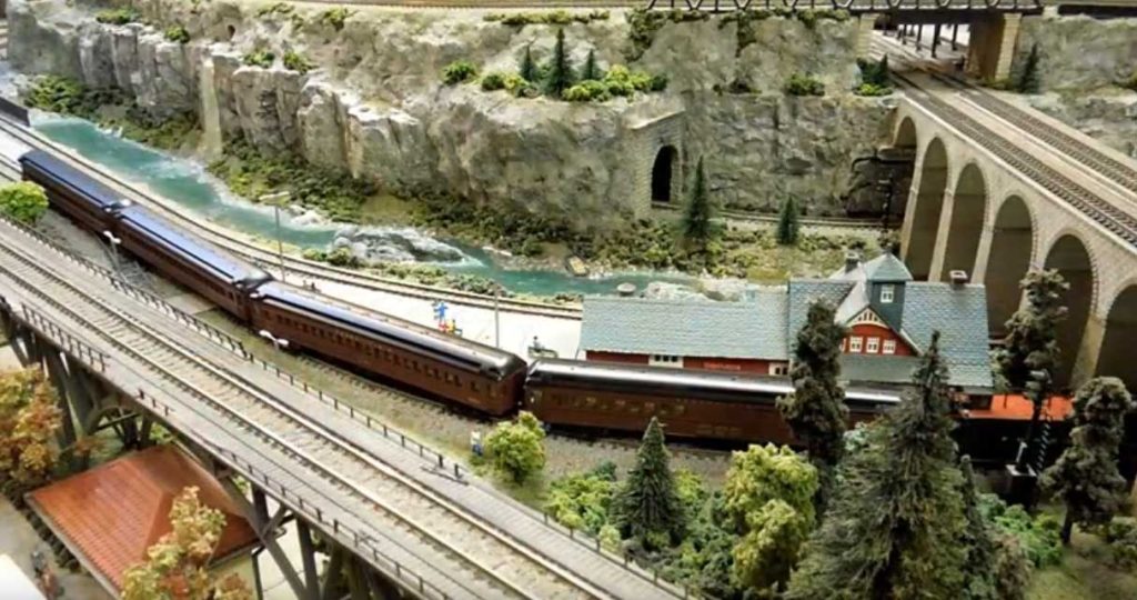 N scale train sets - Arnie's - Model railroad layouts plansModel ...