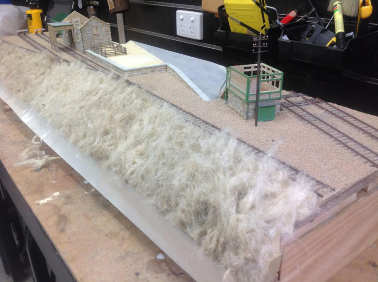 Model train display case - Model railroad layouts plansModel railroad ...