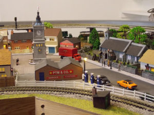 Model train room - Model railroad layouts plansModel railroad layouts plans