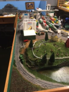 Smallest HO scale curve radius - Model railroad layouts plansModel ...