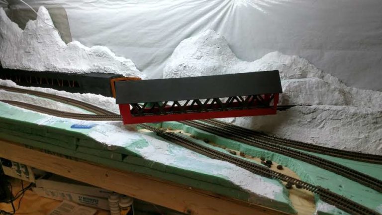 50s theme model train layout - Lawrence's - Model railroad layouts ...