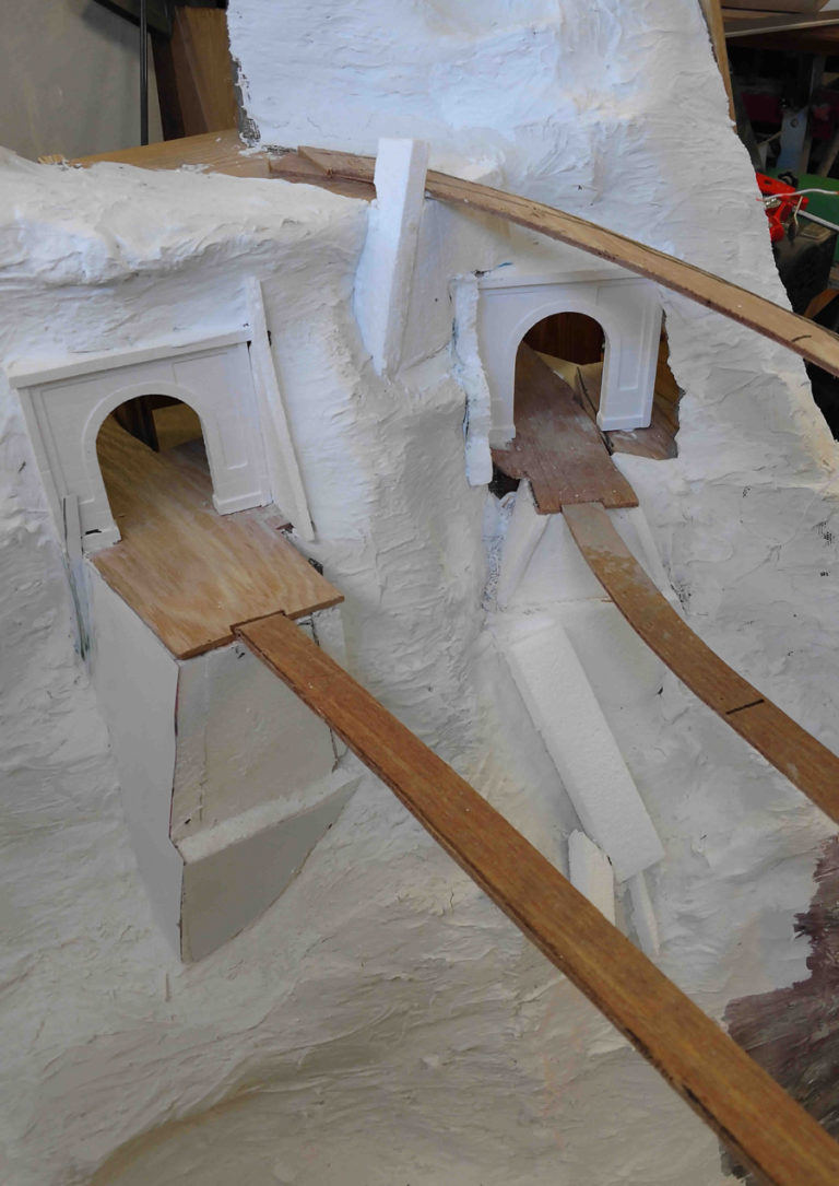 John's U shaped HO layout - Model railroad layouts plansModel railroad ...