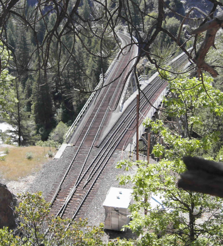 U shaped model train layout - Model railroad layouts plansModel ...