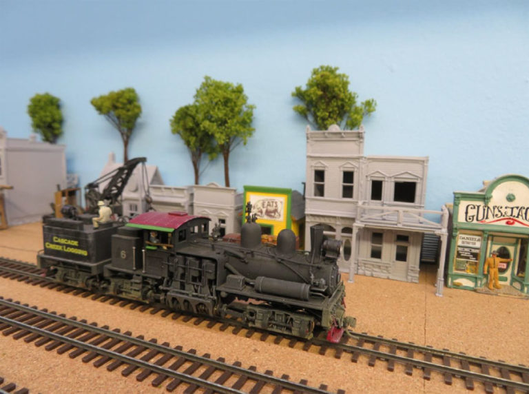 Brian's double deck logging layout - Model railroad layouts plansModel ...