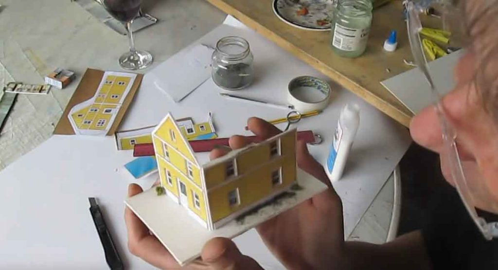 Printable buildings for your model railroad - Model railroad layouts ...