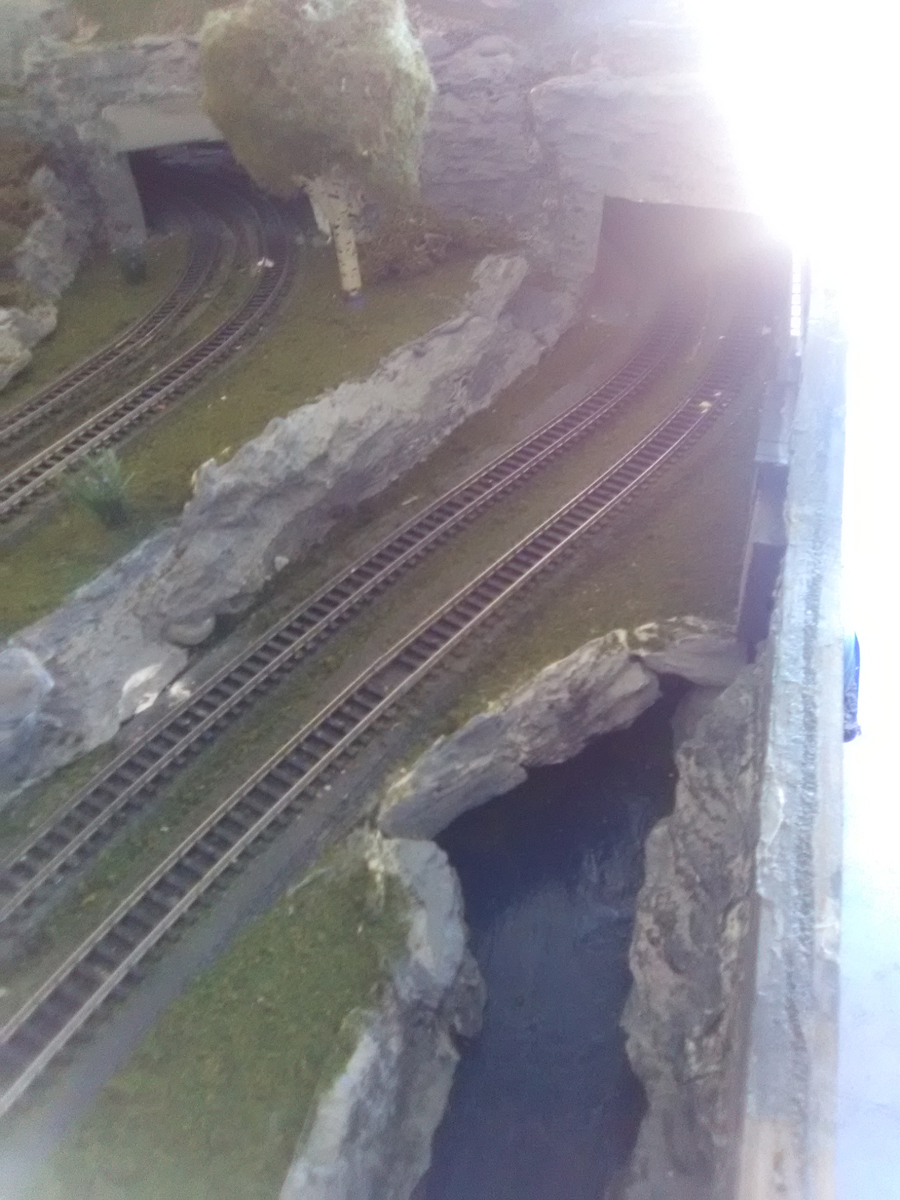 Lewis' N scale 3x6 layout - Model railroad layouts plansModel railroad ...