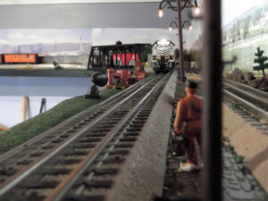 Model train table height - Model railroad layouts plansModel railroad ...