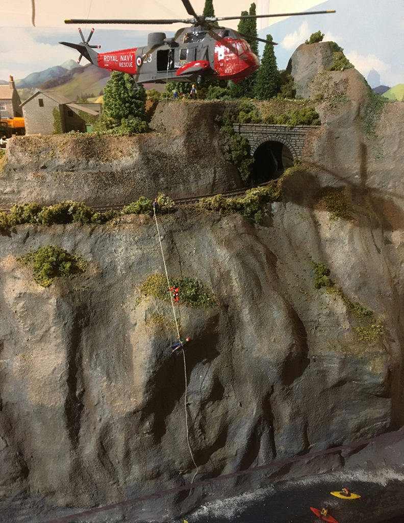 N scale helicopter layout - Brian's - Model railroad layouts plansModel ...