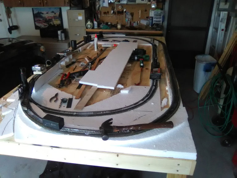 Double oval HO scale - Lou's layout - Model railroad layouts plansModel ...