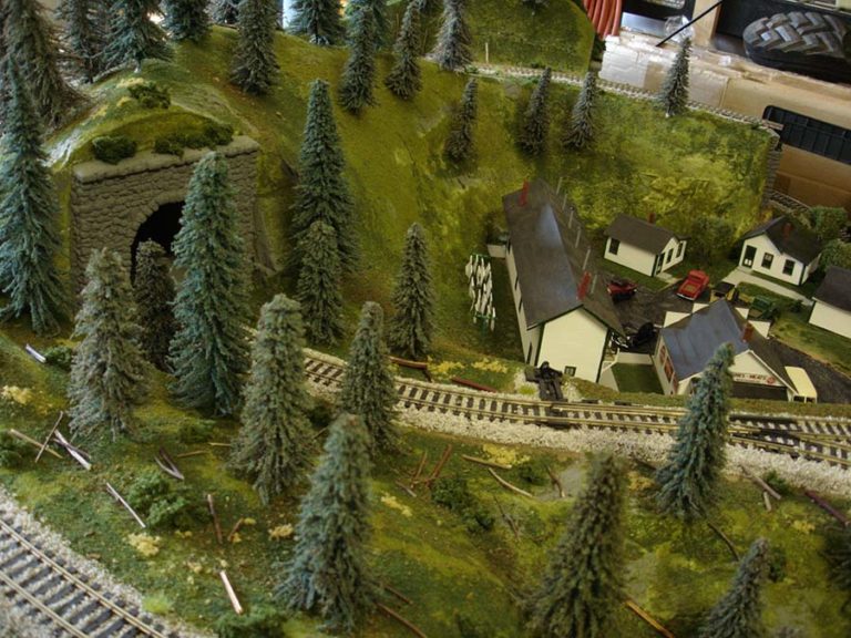 HO logging layout plans - Model railroad layouts plansModel railroad ...