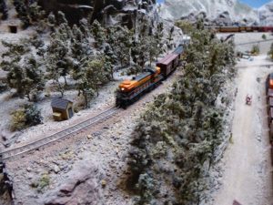 DCC N scale auto reverse loop - Model railroad layouts plansModel ...