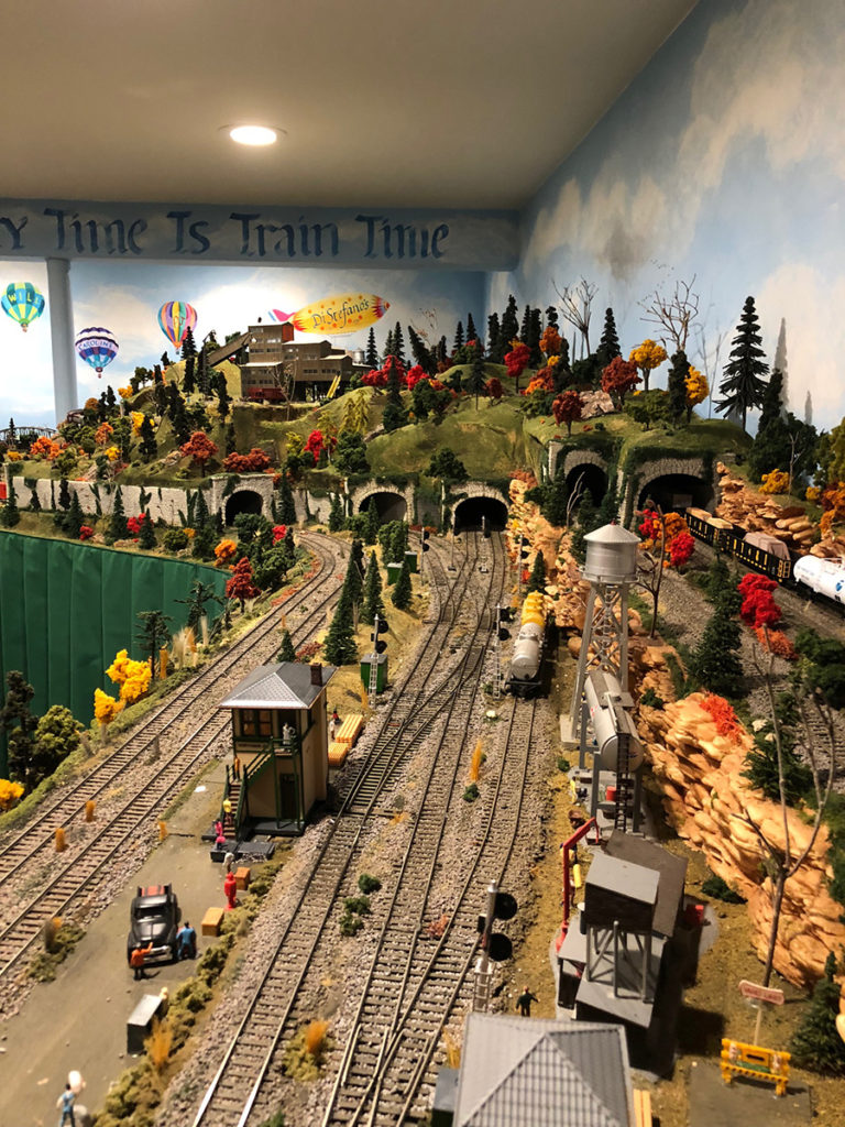 Large HO layouts - Model railroad layouts plansModel railroad layouts plans