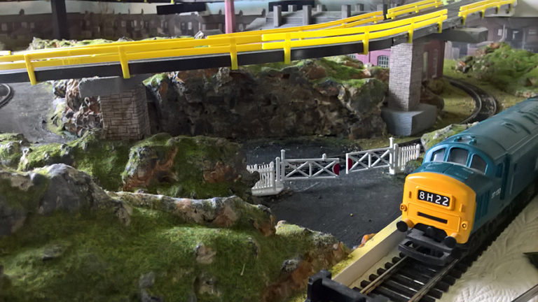 HO trolley line - Model railroad layouts plansModel railroad layouts plans