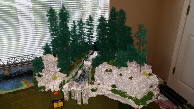 Model railroad waterfalls - Model railroad layouts plansModel railroad ...