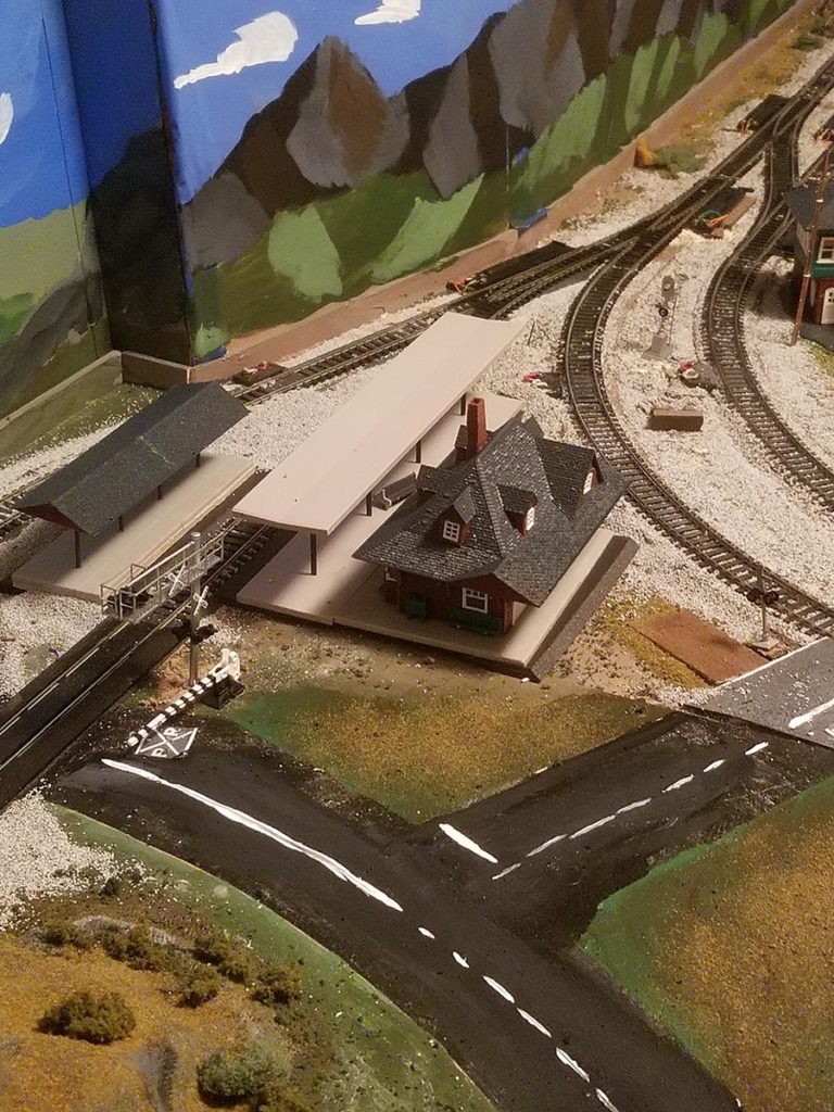 HO scale track platform - Model railroad layouts plansModel railroad ...