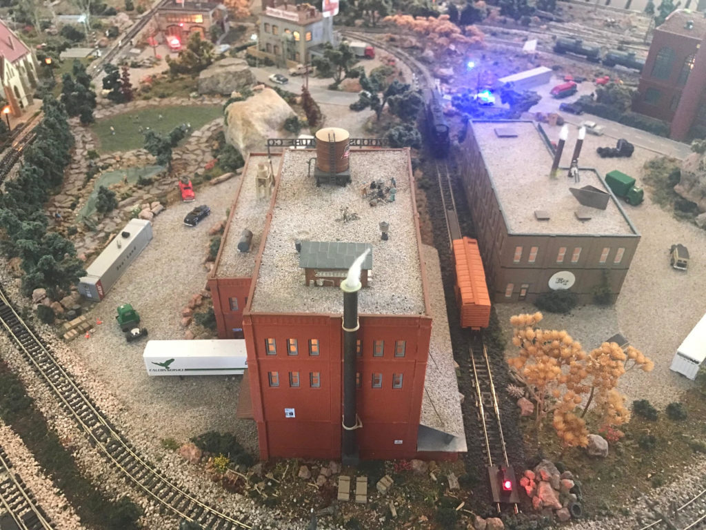 Amazing N scale layouts - Model railroad layouts plansModel railroad ...