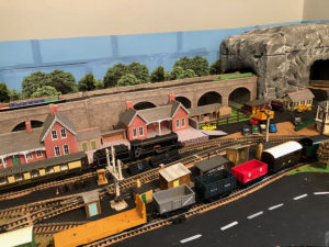 HO scale L shaped layouts - Model railroad layouts plansModel railroad ...