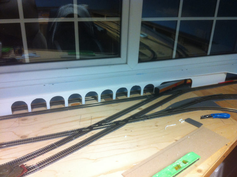 HO scale L shaped layouts - Model railroad layouts plansModel railroad ...