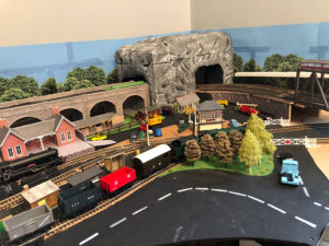 HO scale L shaped layouts - Model railroad layouts plansModel railroad ...