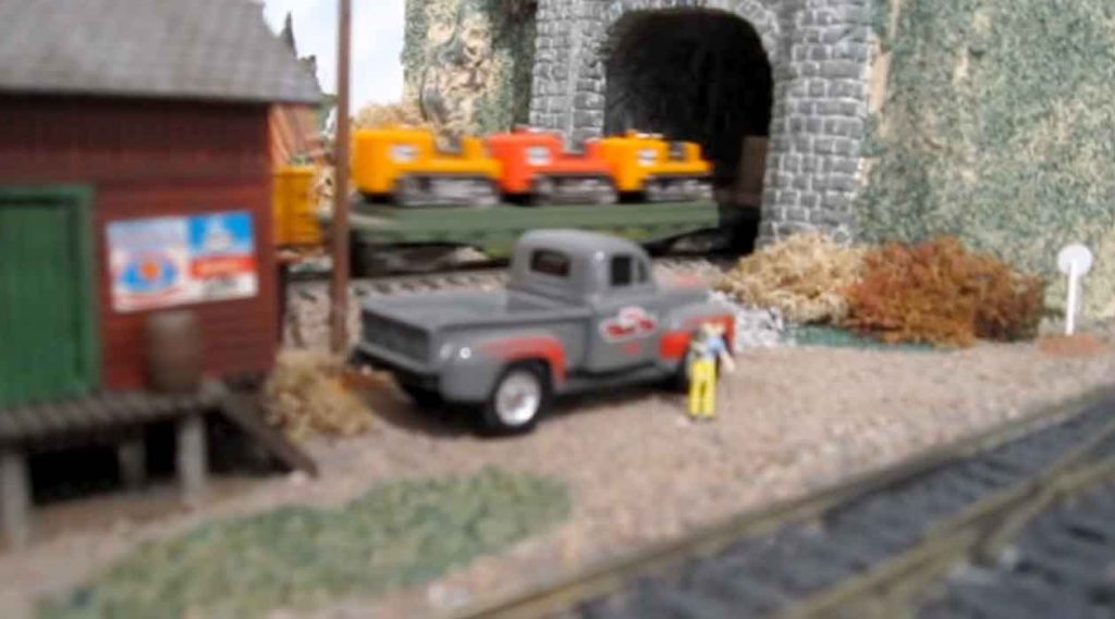 HO scale curved trestle bridge - Model railroad layouts plansModel ...