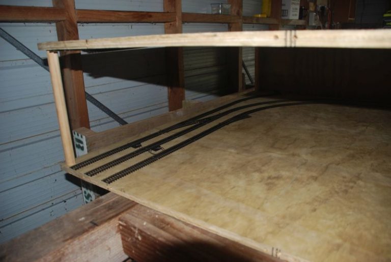 Portable model train tables - Model railroad layouts plansModel ...