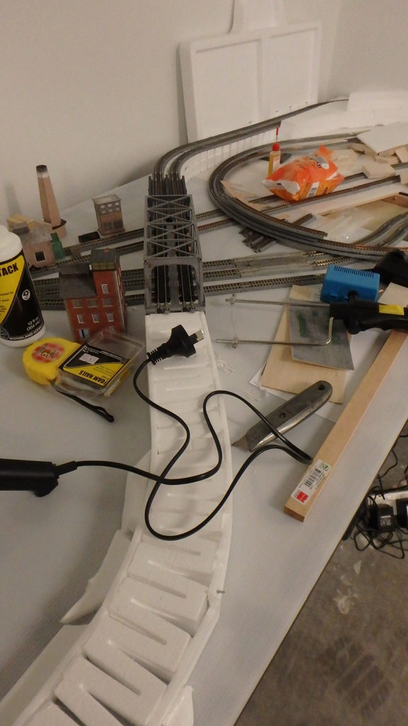 N gauge foam incline - Model railroad layouts plansModel railroad ...