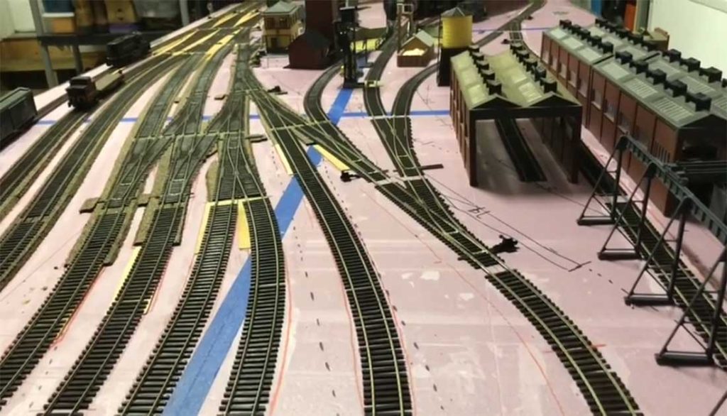 HO Scale track switching - Bill's - Model railroad layouts plansModel ...