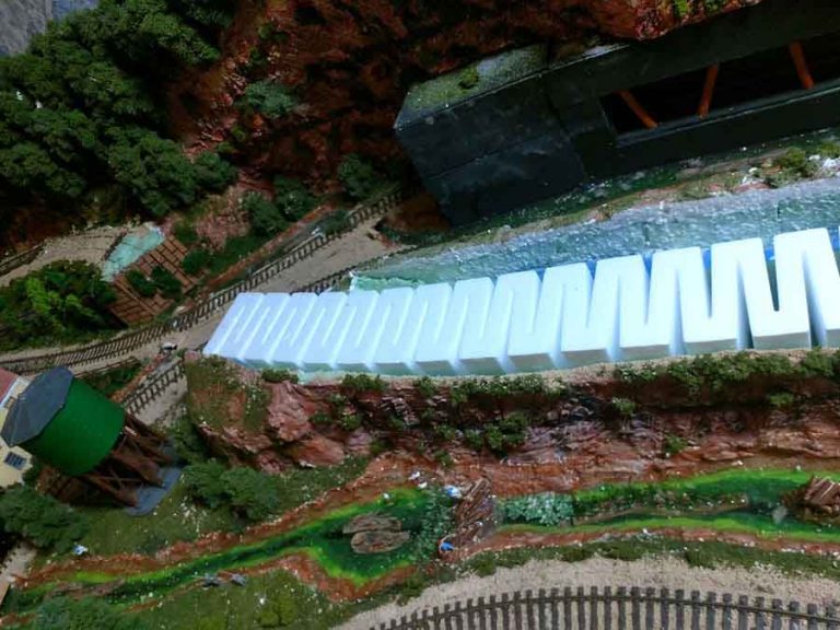 Model train incline - Model railroad layouts plansModel railroad ...