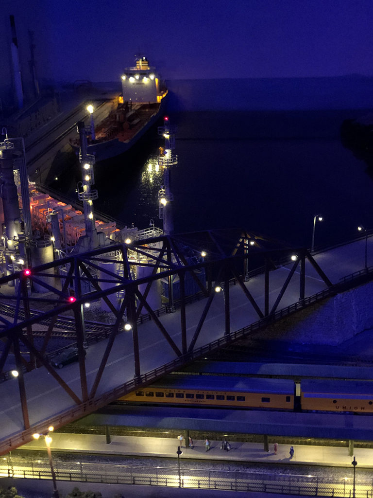 N scale city buildings - Model railroad layouts plansModel railroad ...