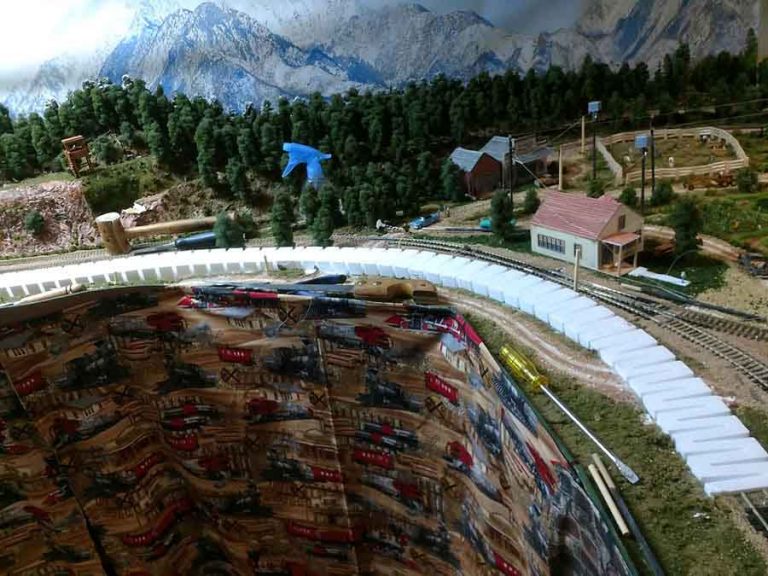 Model train incline - Model railroad layouts plansModel railroad ...