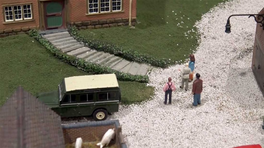 Model train level crossing - Model railroad layouts plansModel railroad ...