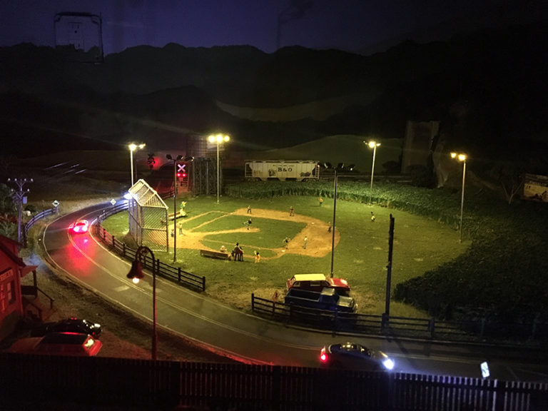 HO scale model baseball field - Model railroad layouts plansModel ...