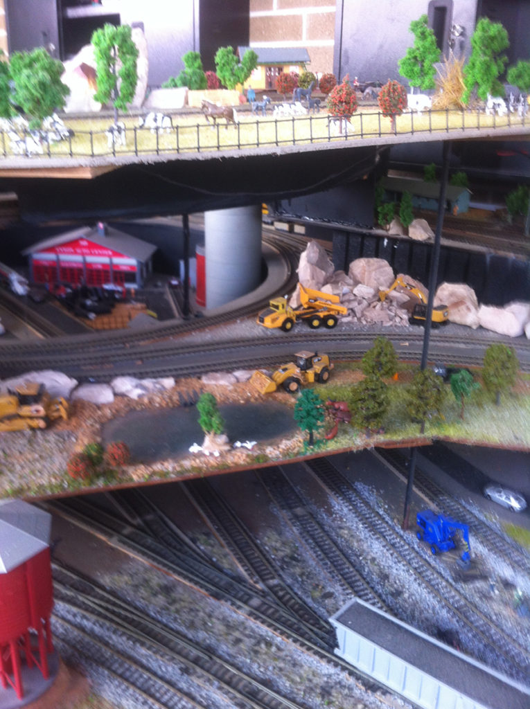 HO scale helix double track - Model railroad layouts plansModel railroad layouts plans