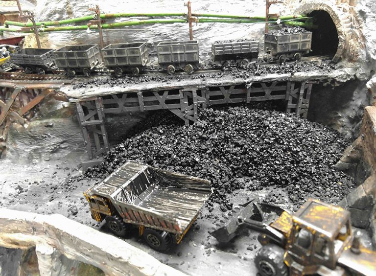 HO scale mountains - Model railroad layouts plansModel railroad layouts ...